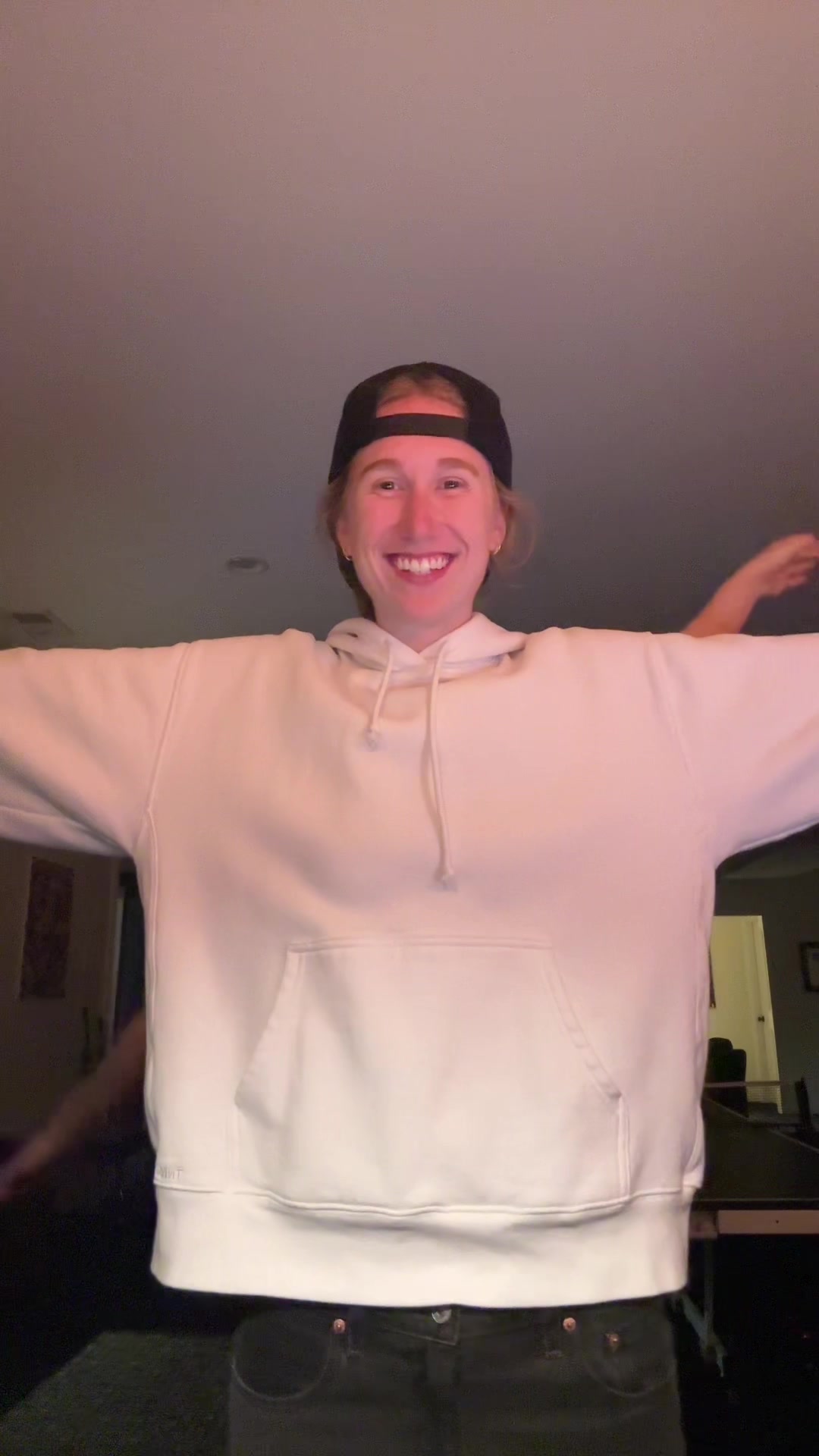 Katie (@realkatieb) - Urlebird