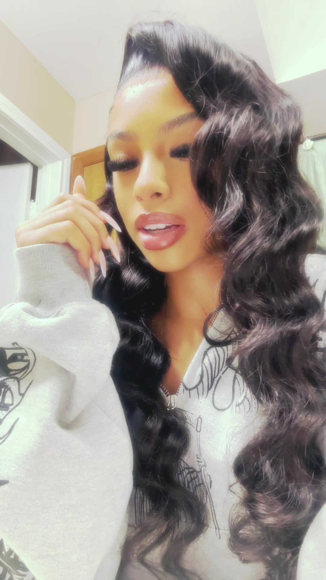 Nadia J (@notnadiajocelyn) - Urlebird