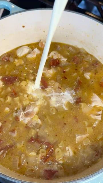 One Pot Marry Me Chicken Soup 💍 | handfulofflavor (@handfulofflavor)