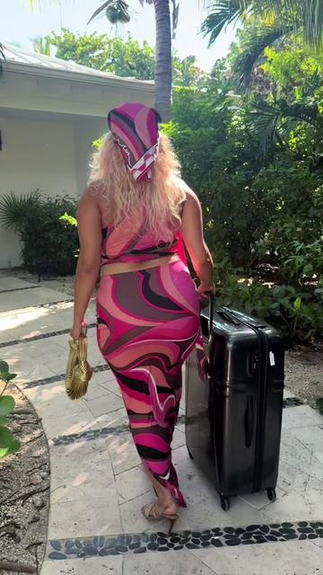 Can I pull you for a chat? | Bebe Rexha (@beberexha)