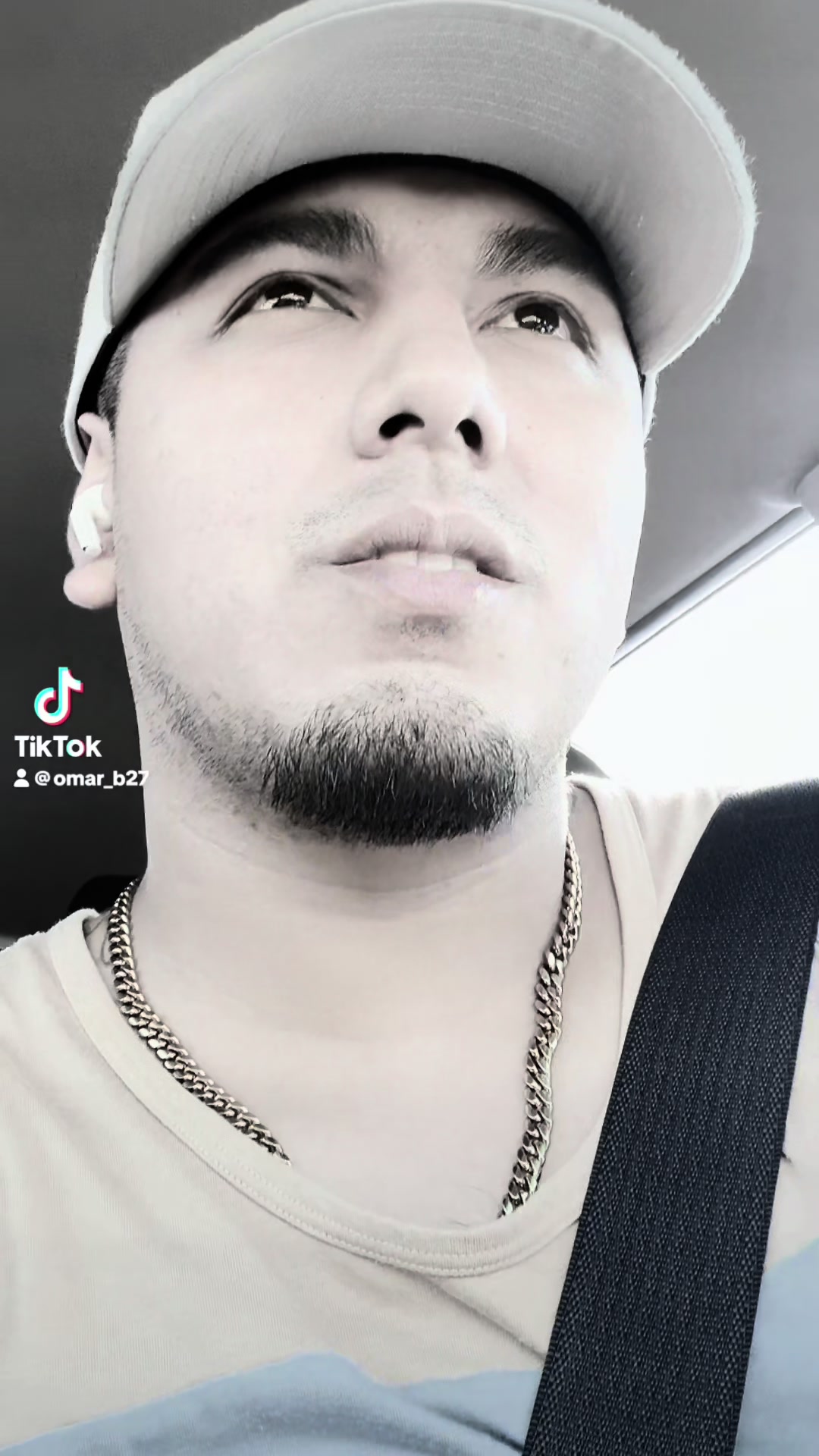 Omar Bustamante (@omar_b27) - Urlebird