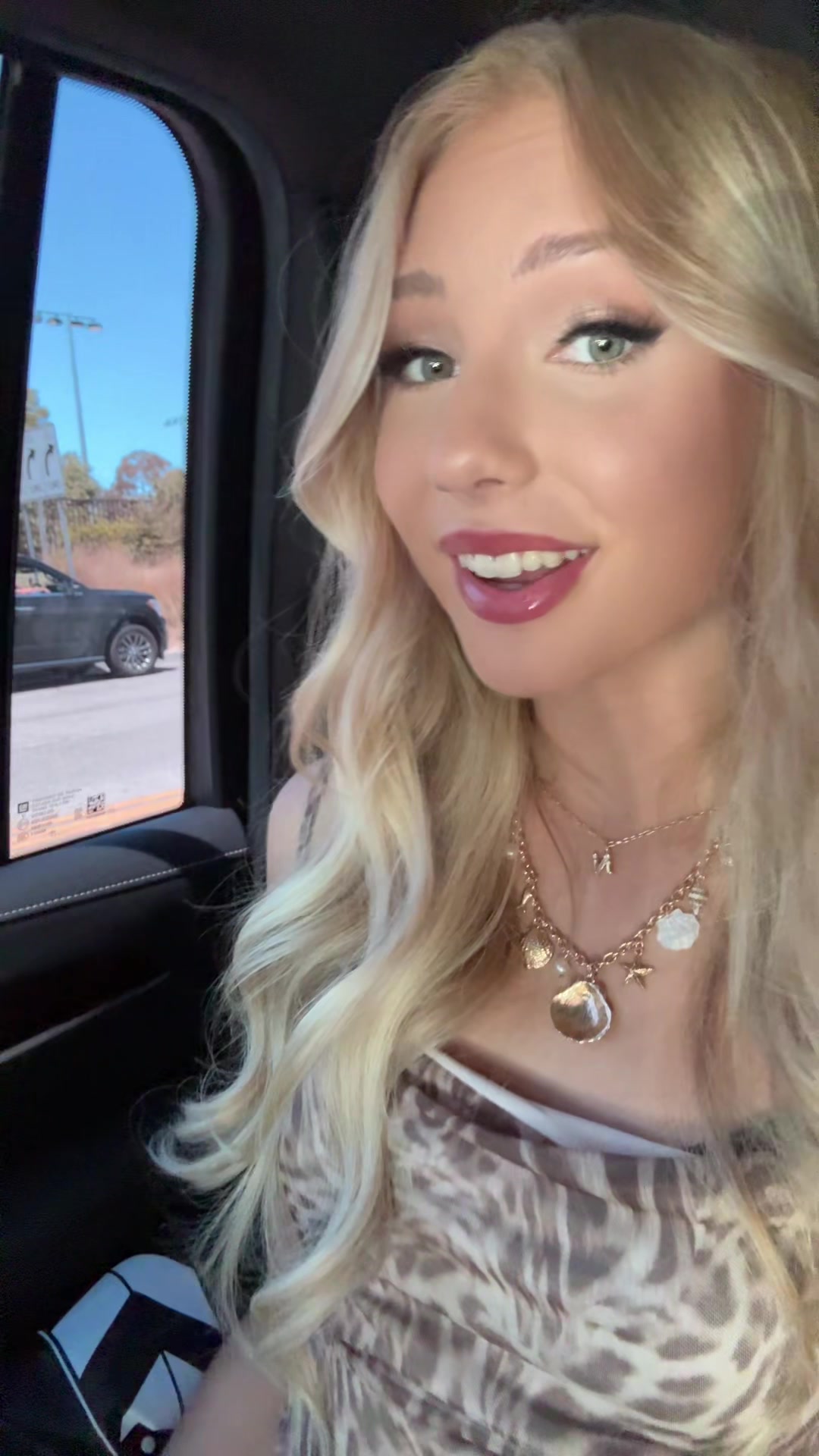 This animatronic is ending us all | allen (@allenburner)