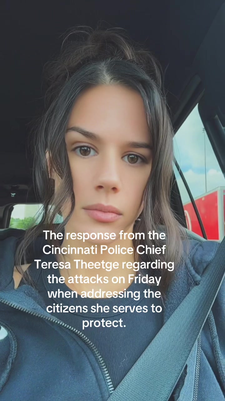 Sarah Sizzle (@sarah_sizzle_says) - Urlebird