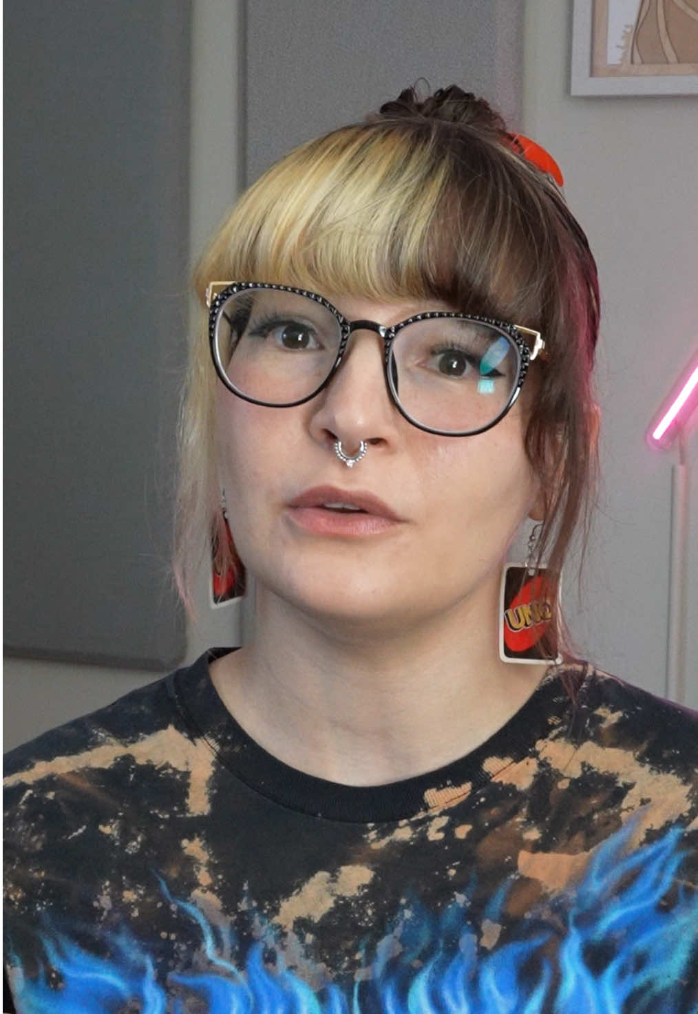 Emily Hopkins (@emilyharpist) - Urlebird