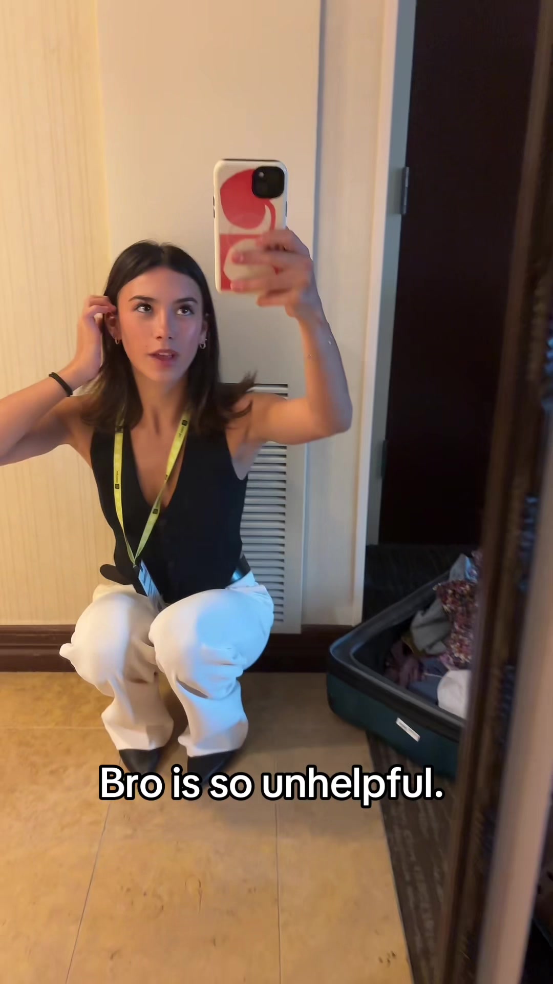 Scarlett Estevez (@scarlye07) - Urlebird