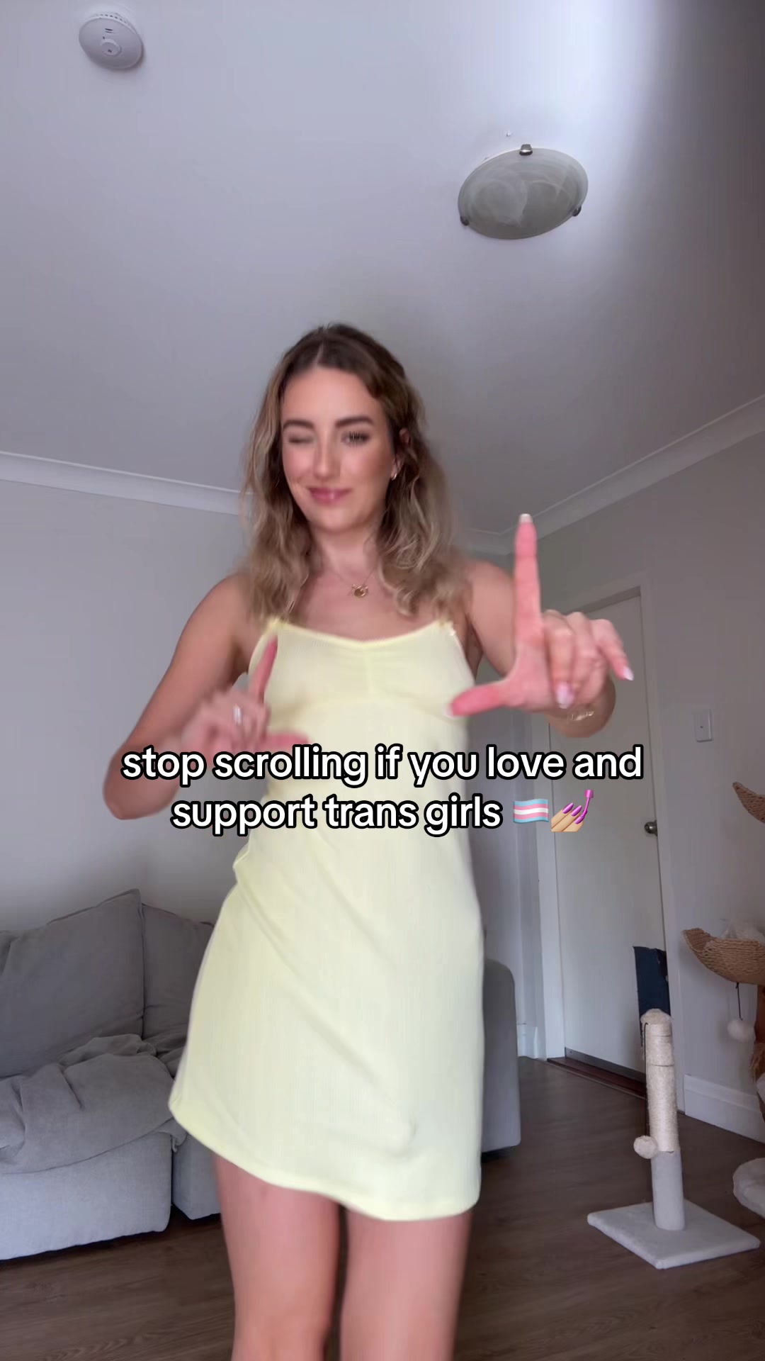 lilytsgirlie (@lilytsgirlie) - Urlebird