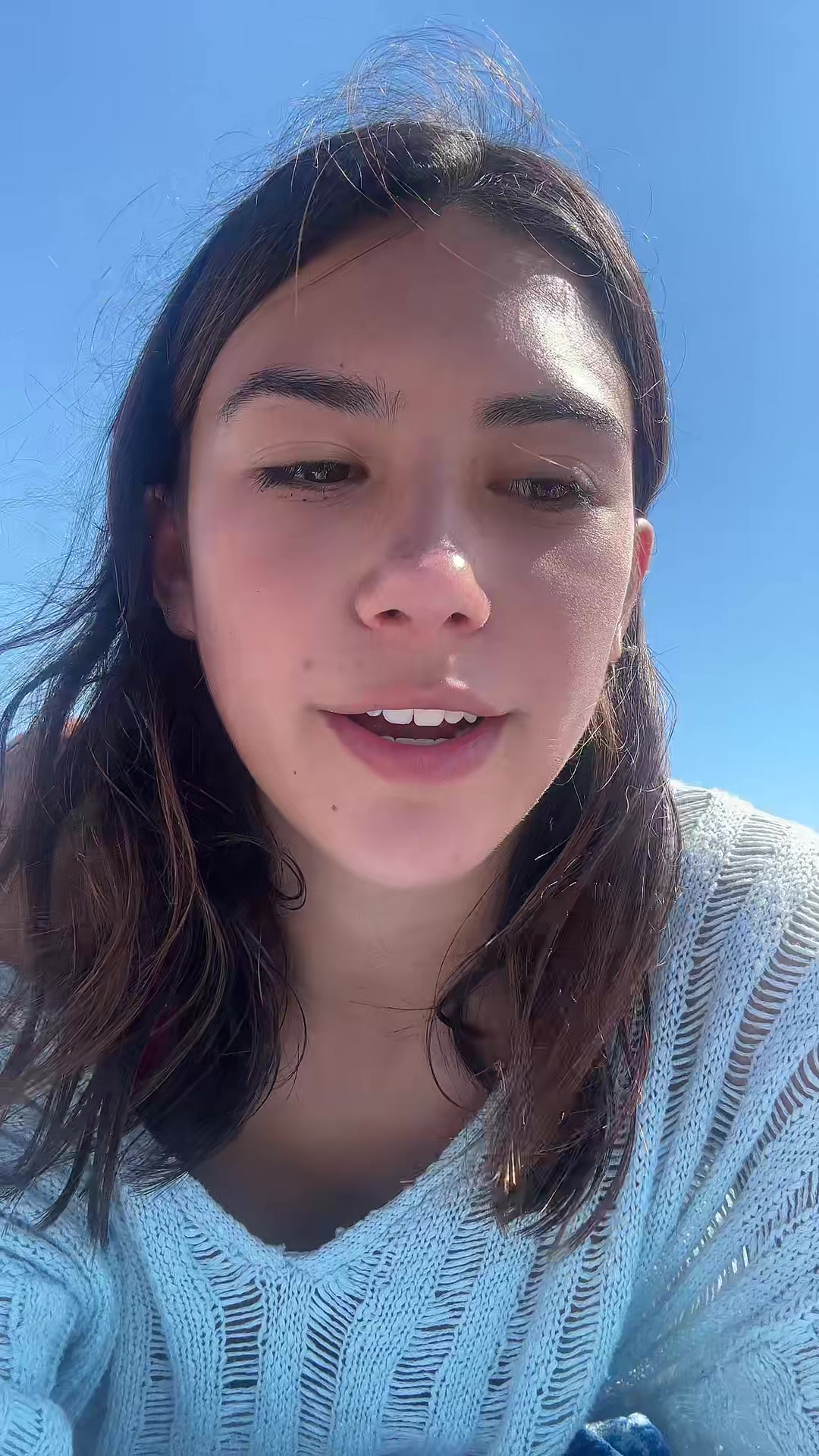 Scarlett Estevez (@scarlye07) - Urlebird