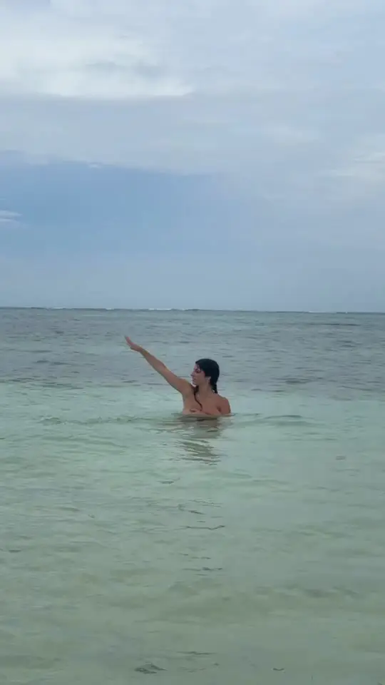 ika_dauria (@ika_dauria) - Urlebird