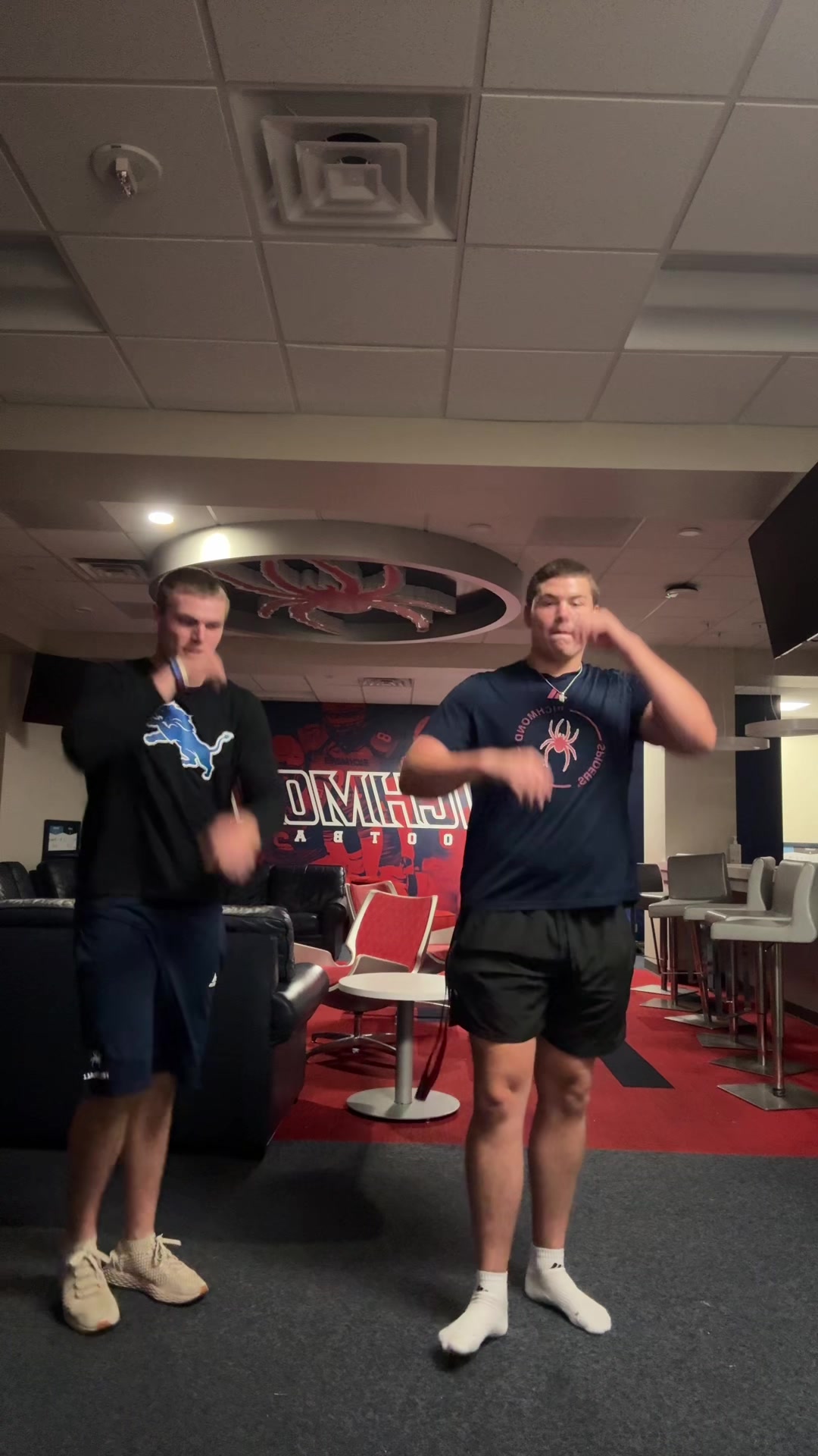 님들 이상형이 몬가요 저는 동글동글 순한 | ꕤ (@sssss_oo06)