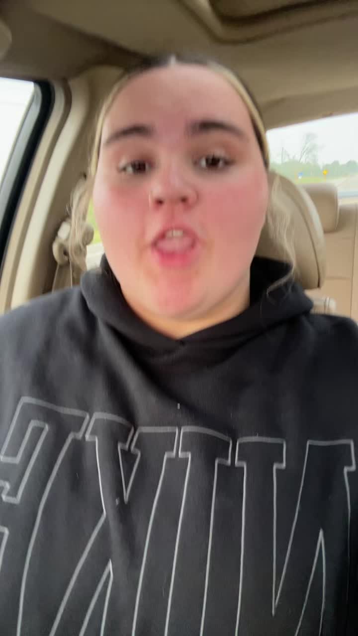 kitty kitty meow meow 😜 (@teccaaaaaa6) - Urlebird