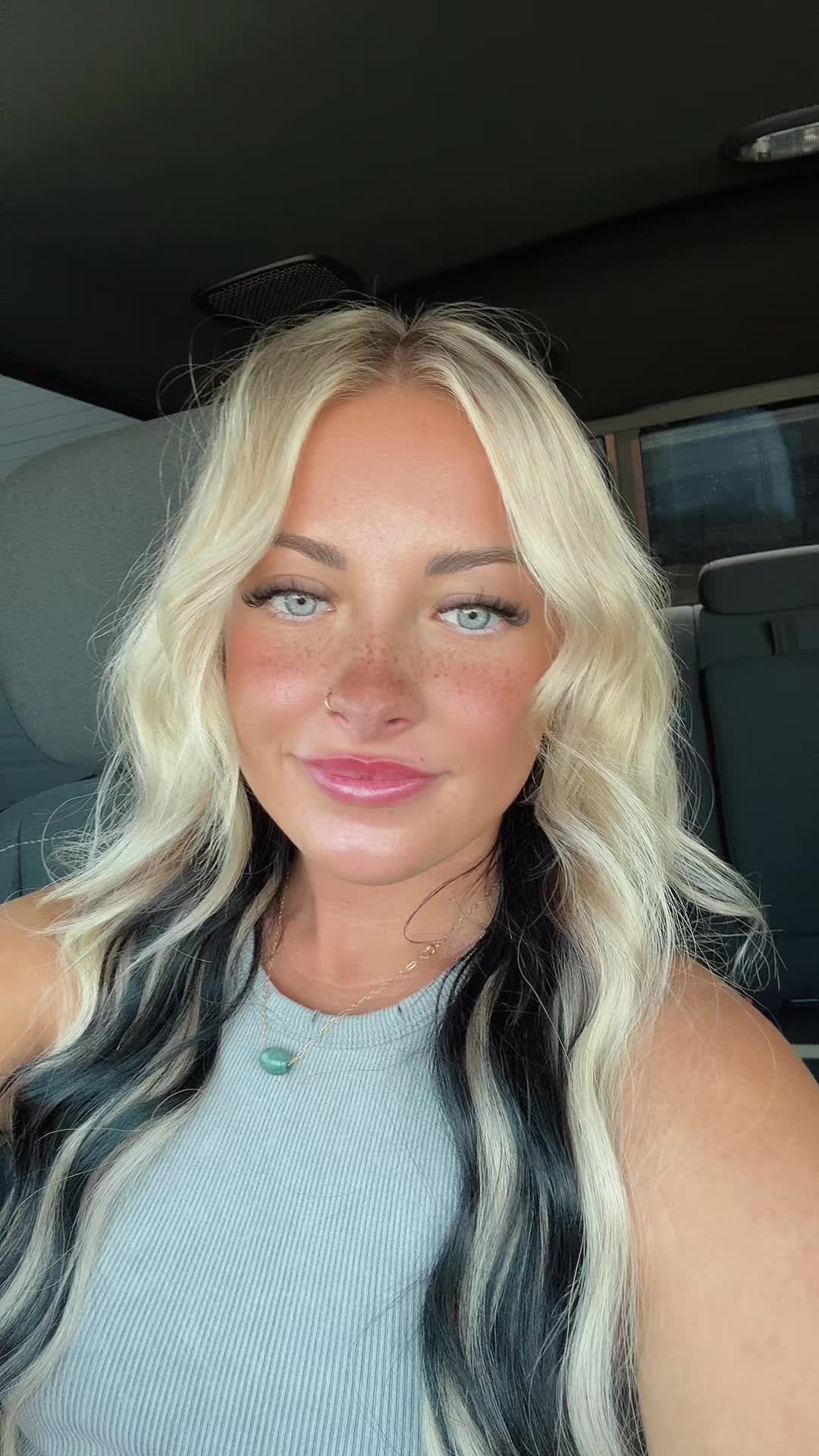 zonamaeee (@zonamaeee) - Urlebird