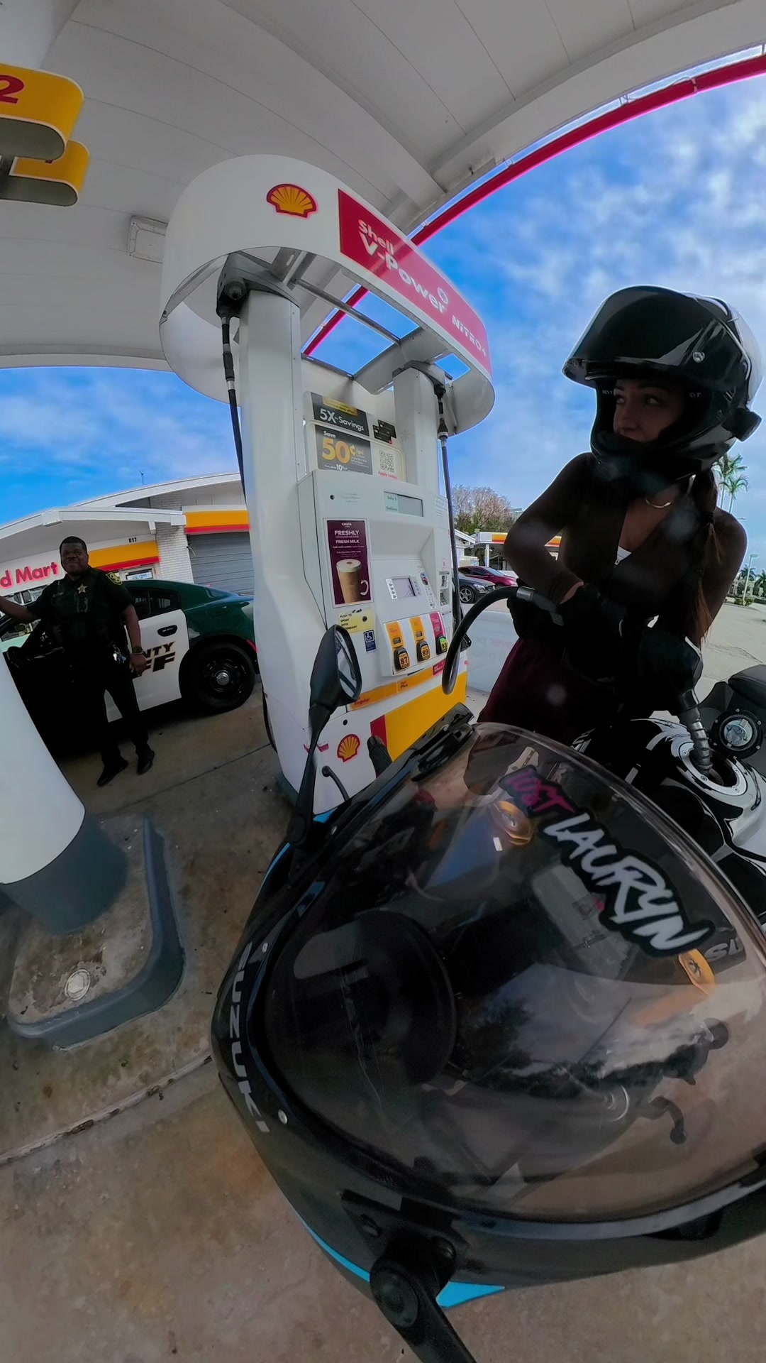 Lauryn Stewart (@lost_lauryn) - Urlebird