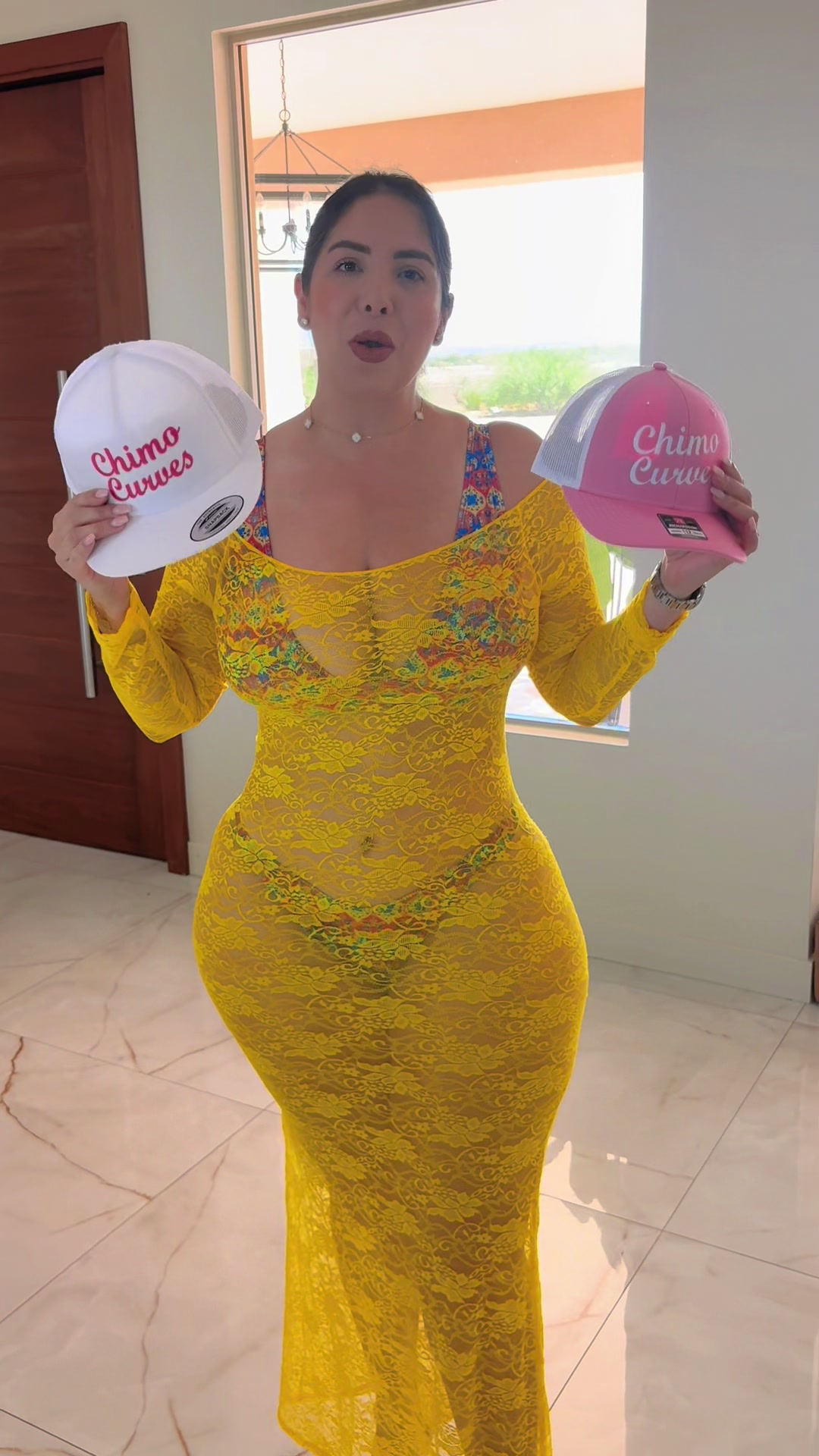 AHHHHH I HAVE TWO ORANGE BOIS | Mia Rae (@xomiarae)