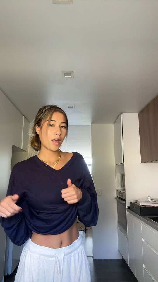 parisowyang_ (@parisowyang_) - Urlebird