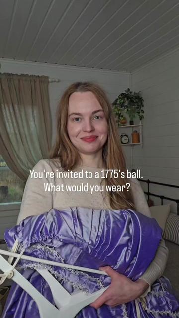 This gown is my very first Robe a la | Bygone Wardrobes (@bygonewardrobes)