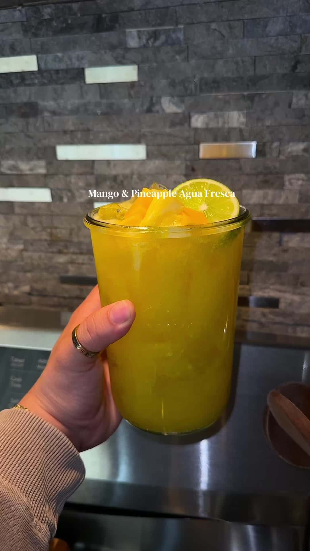 Mango & Pineapple Agua Fresca 💛 | Ady ¨̮ (@ady.shy94)