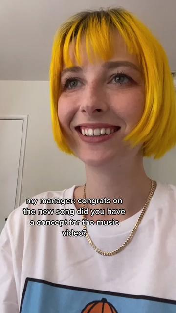 please stop enabling me this is a cry | Tessa Violet (@tessaviolet)