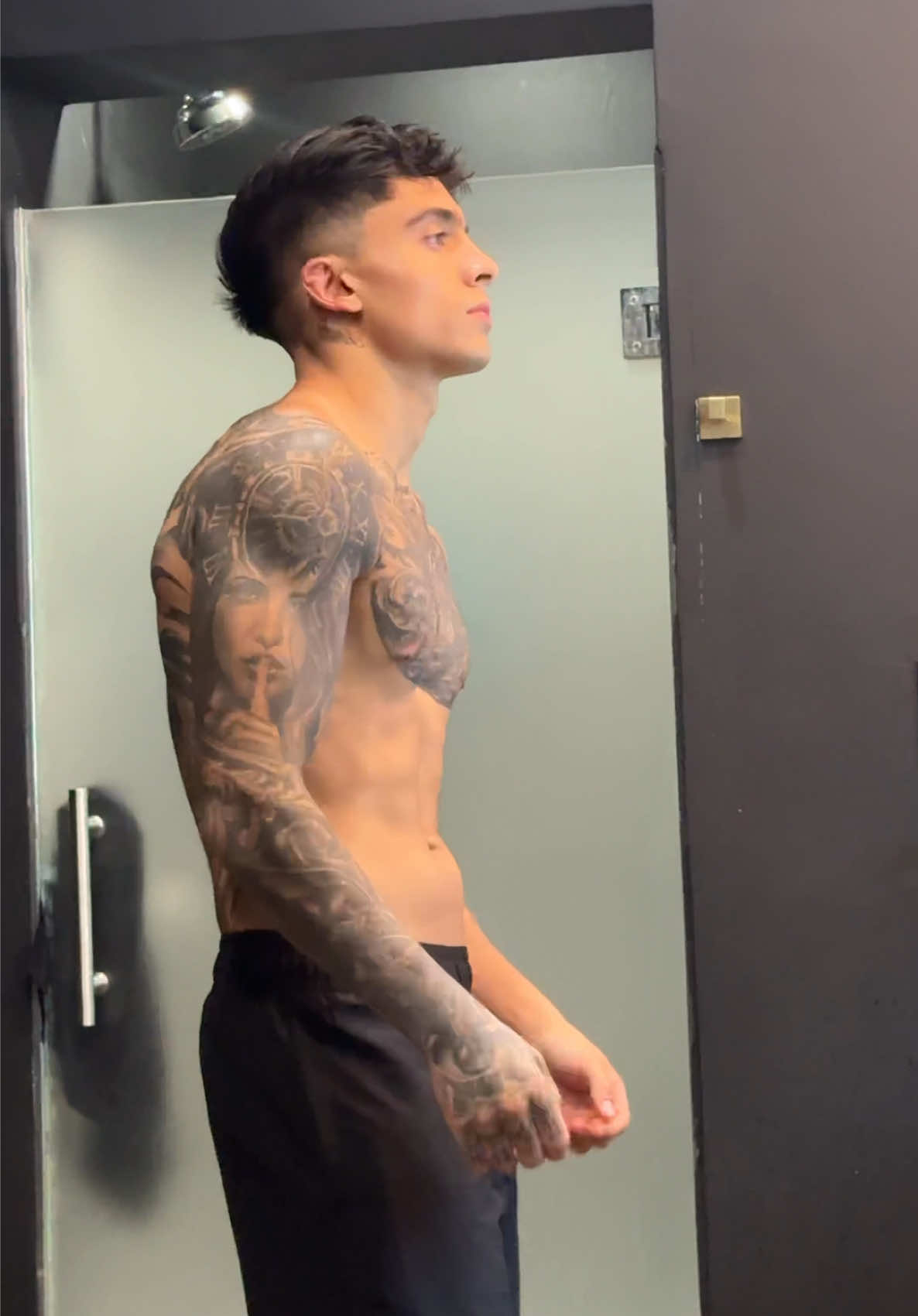 Malik (@itsmalikross) - Urlebird