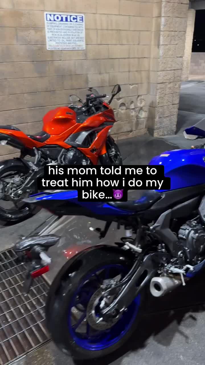 Itskarlianne (@itskarliannex) - Urlebird