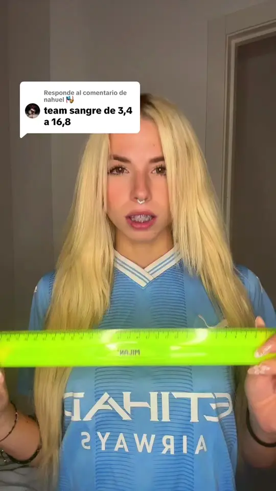 Alexya Sánchez 🍓 (@bbyalexya2.0) - Urlebird