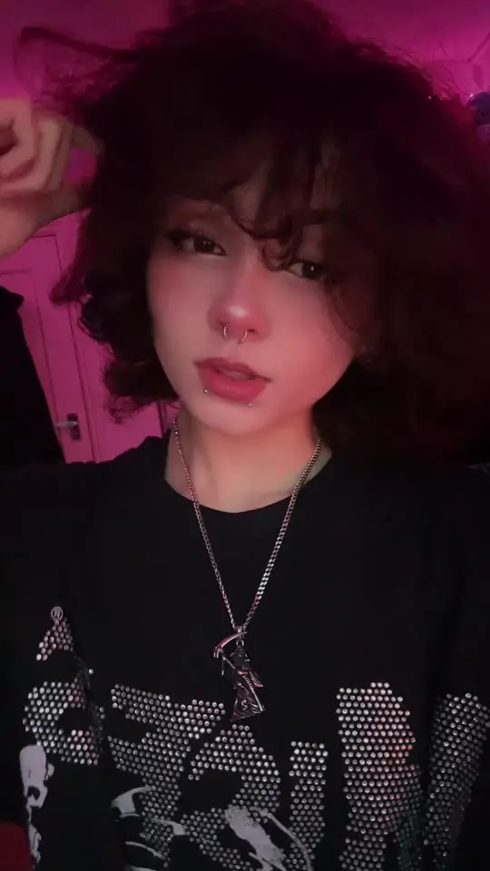 #femboy #fyp | 𝙙𝙚𝙧𝙥𝙮𝙚𝙫 (@derpyev)