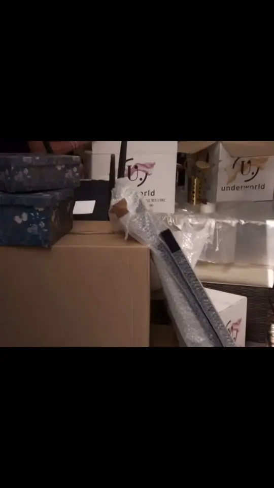 Corrie_swarla (@corrie_swarla) - Urlebird