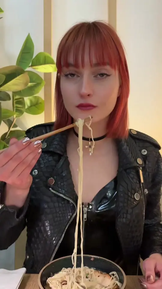 Did my spell worked? #noodles #ramen | Dolly Dyson (@dollydysonsonly)