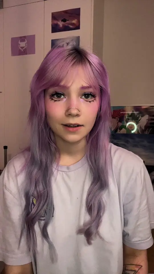 mooshyq (@mooshhq) - Urlebird