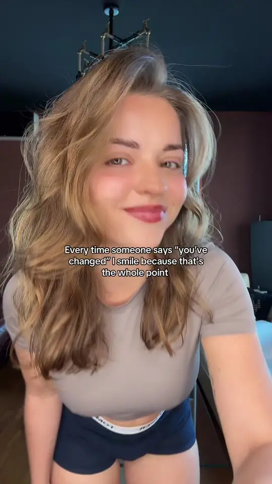 Emma Lex (@emmatsgirl) - Urlebird