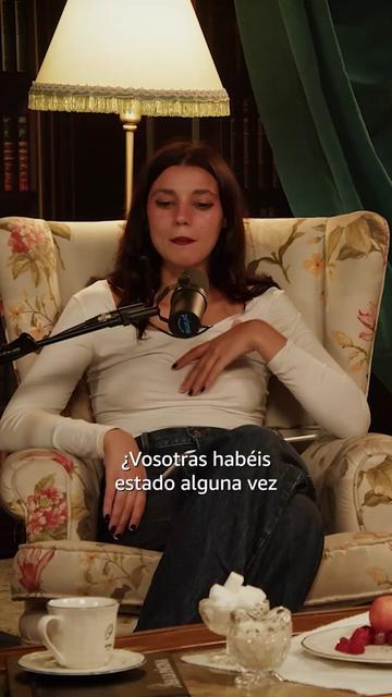 No puedes elegir qué sientes, pero sí | Rebeca Stones (@rebecastones)