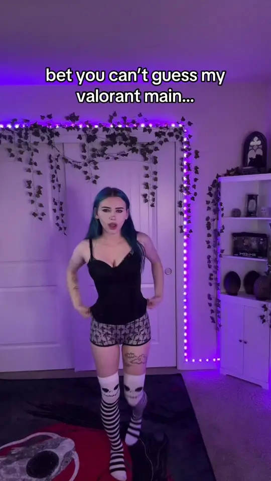 "I stand with patience wolfe" | 𝙵𝚕𝚊𝚠𝚜𝚜𝚎𝚎 »ᶜˡᵒᵘᵗ ᶜʰᵃˢᵉʳ (@flawssee)