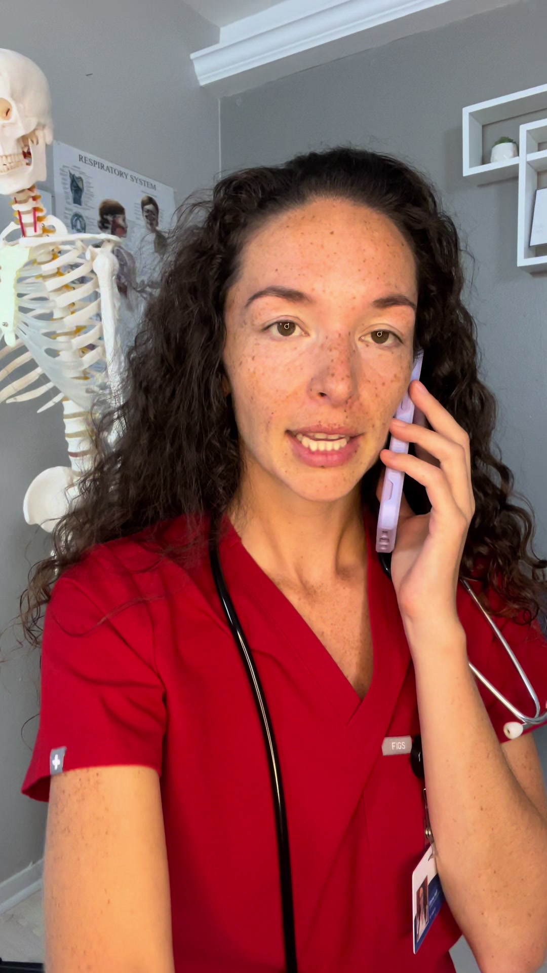 Emma H 💙🩺 (@cutebrunettedoctor) - Urlebird