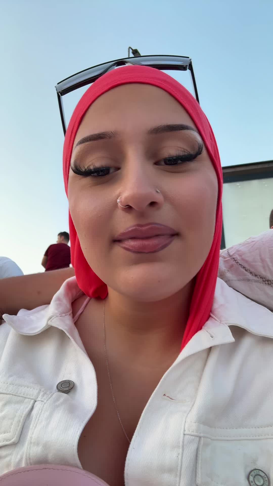 Zeyno (@zeynohijabi58) - Urlebird