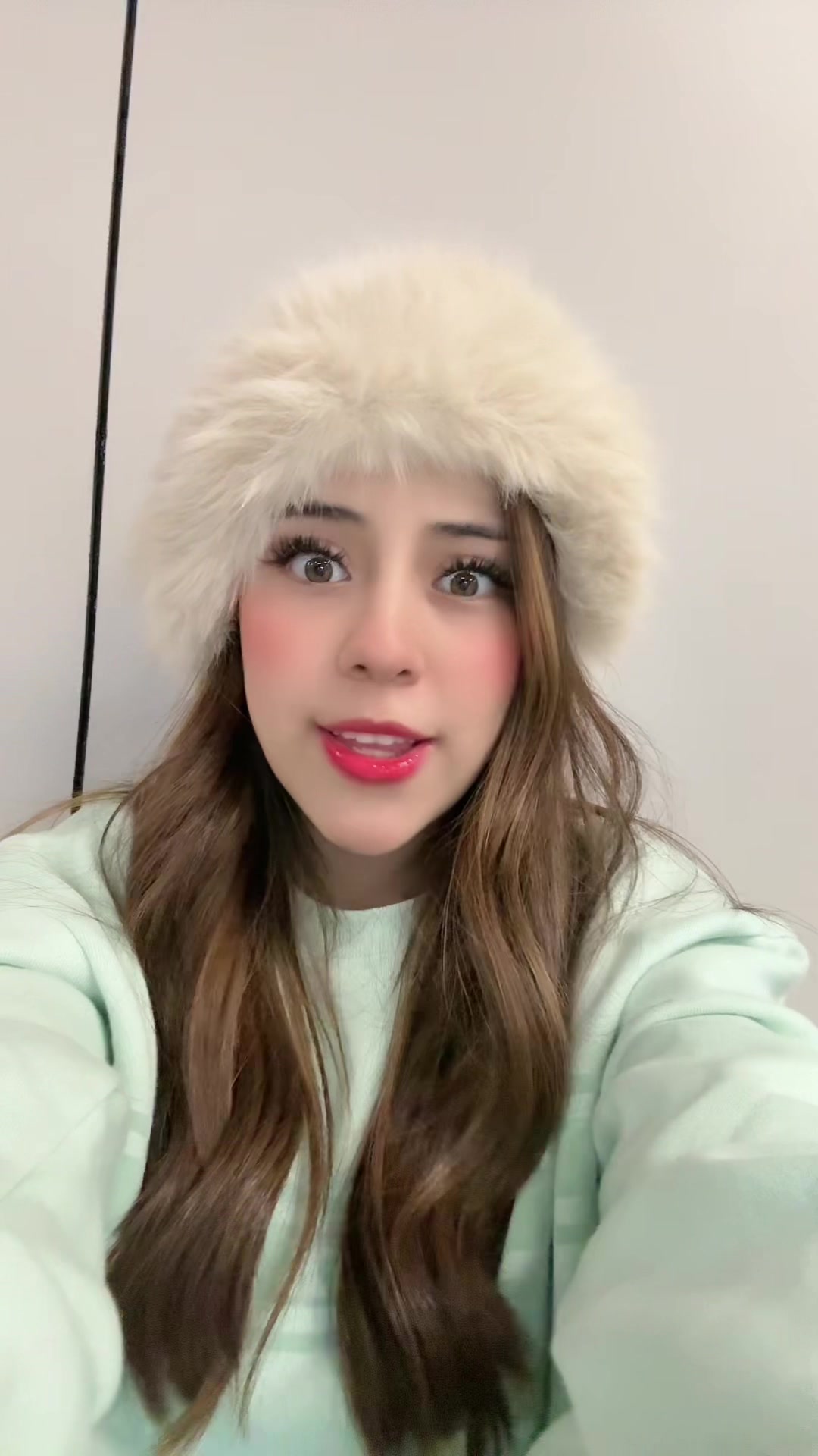 Zully (@zullyy_cs) - Urlebird