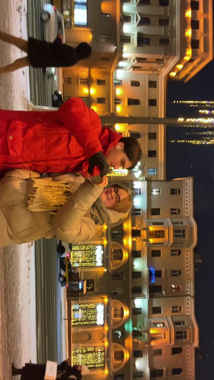 Кажется, любовь живет в городе | nb_kate (@chivestnolov)