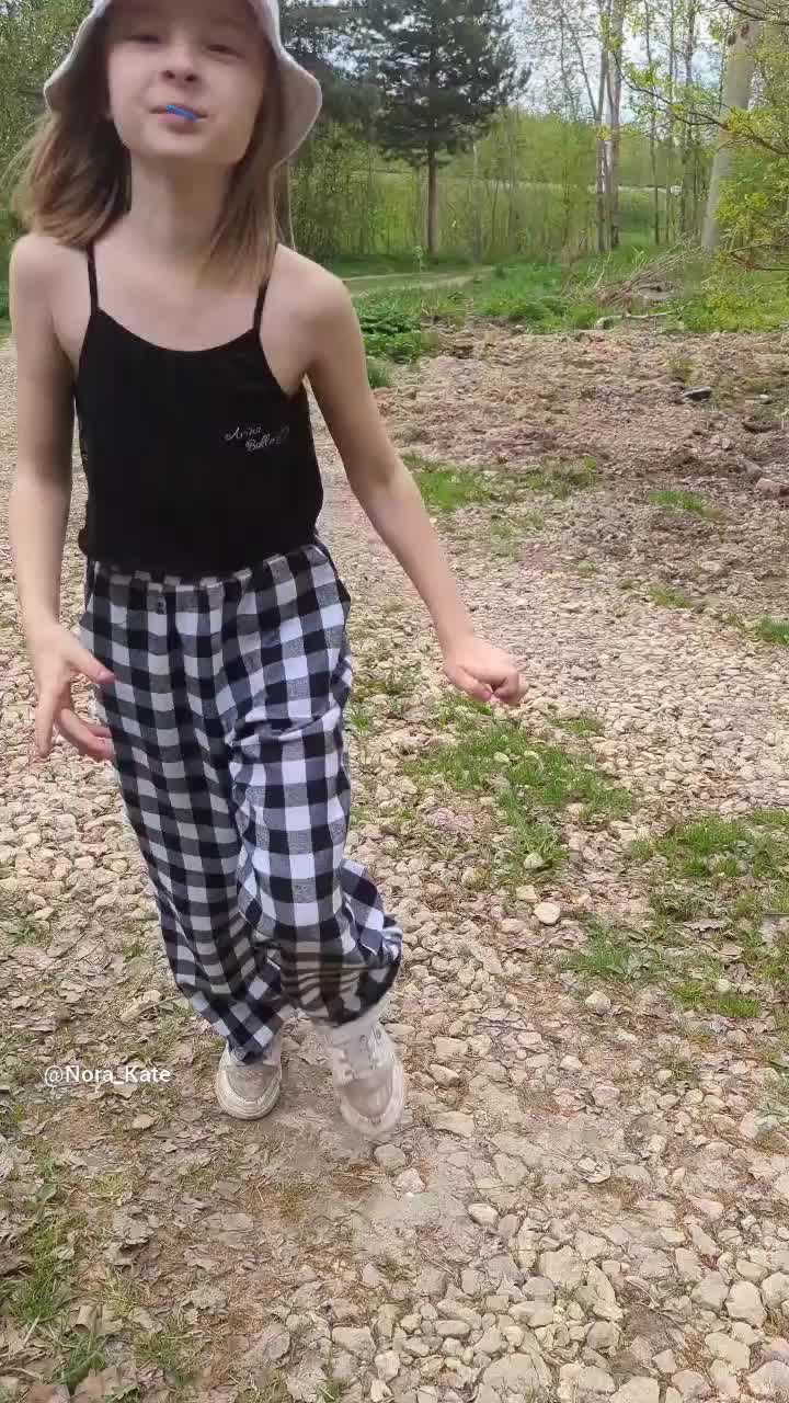 Look! I can fly | Nora Kate (@nora.vlog.kate)