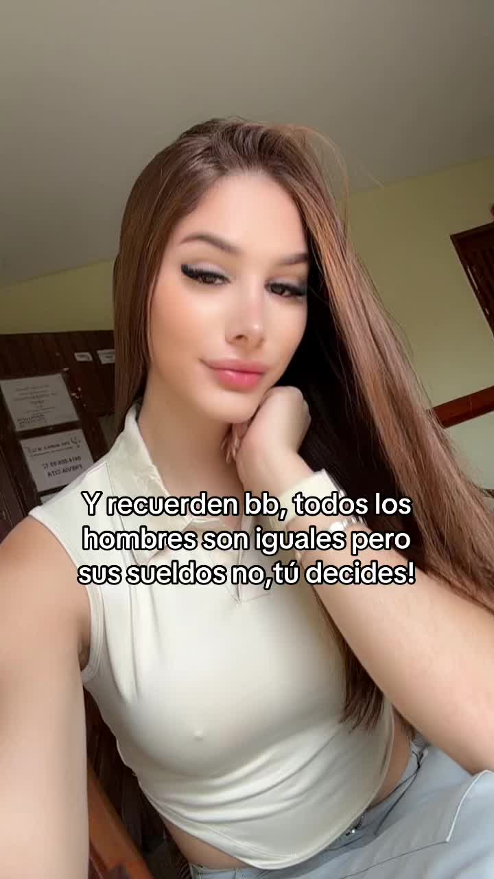 💁🏼‍♀️💁🏼‍♀️💁🏼‍♀️#viral #fouryou | Aysel Eileen (@aysel.mv)