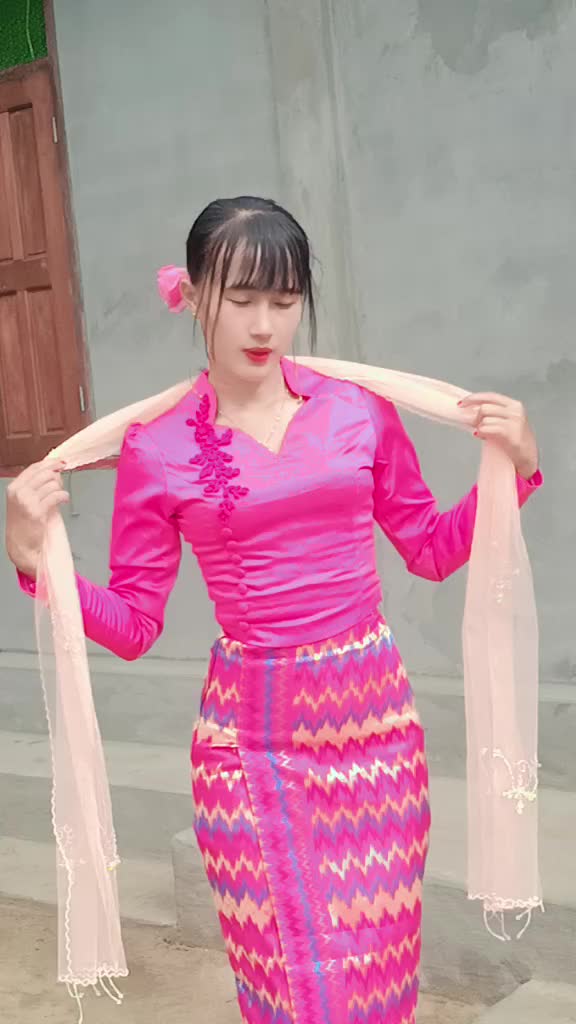 Lae Lae Khaing (@laelaekhaing329) - Urlebird