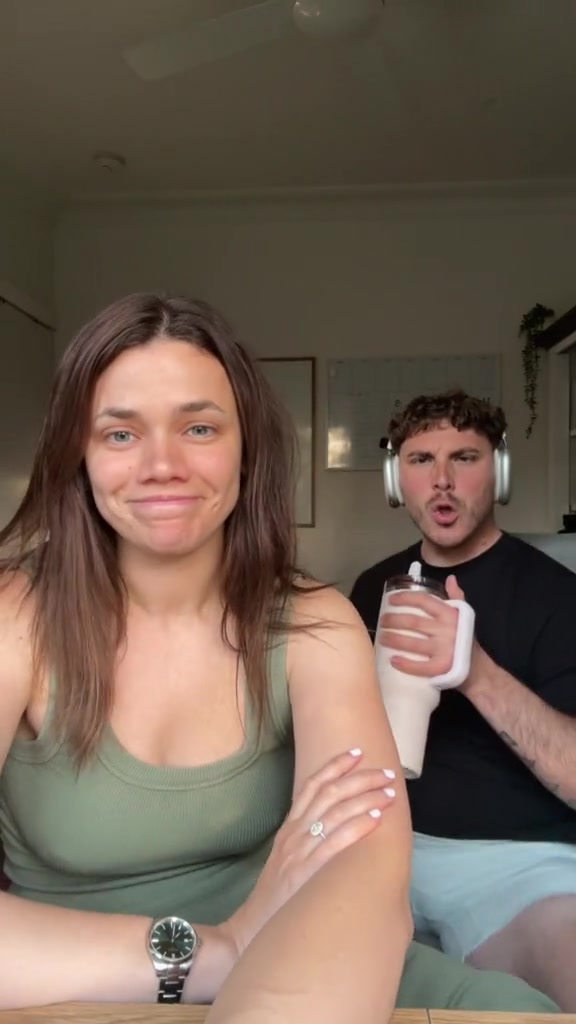 Ben & Jas (@ben_and_jas) - Urlebird