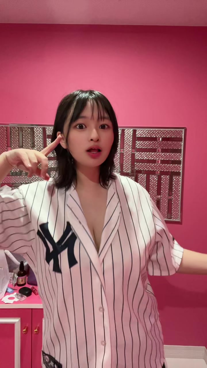 田中 (@alisu_ultra) - Urlebird