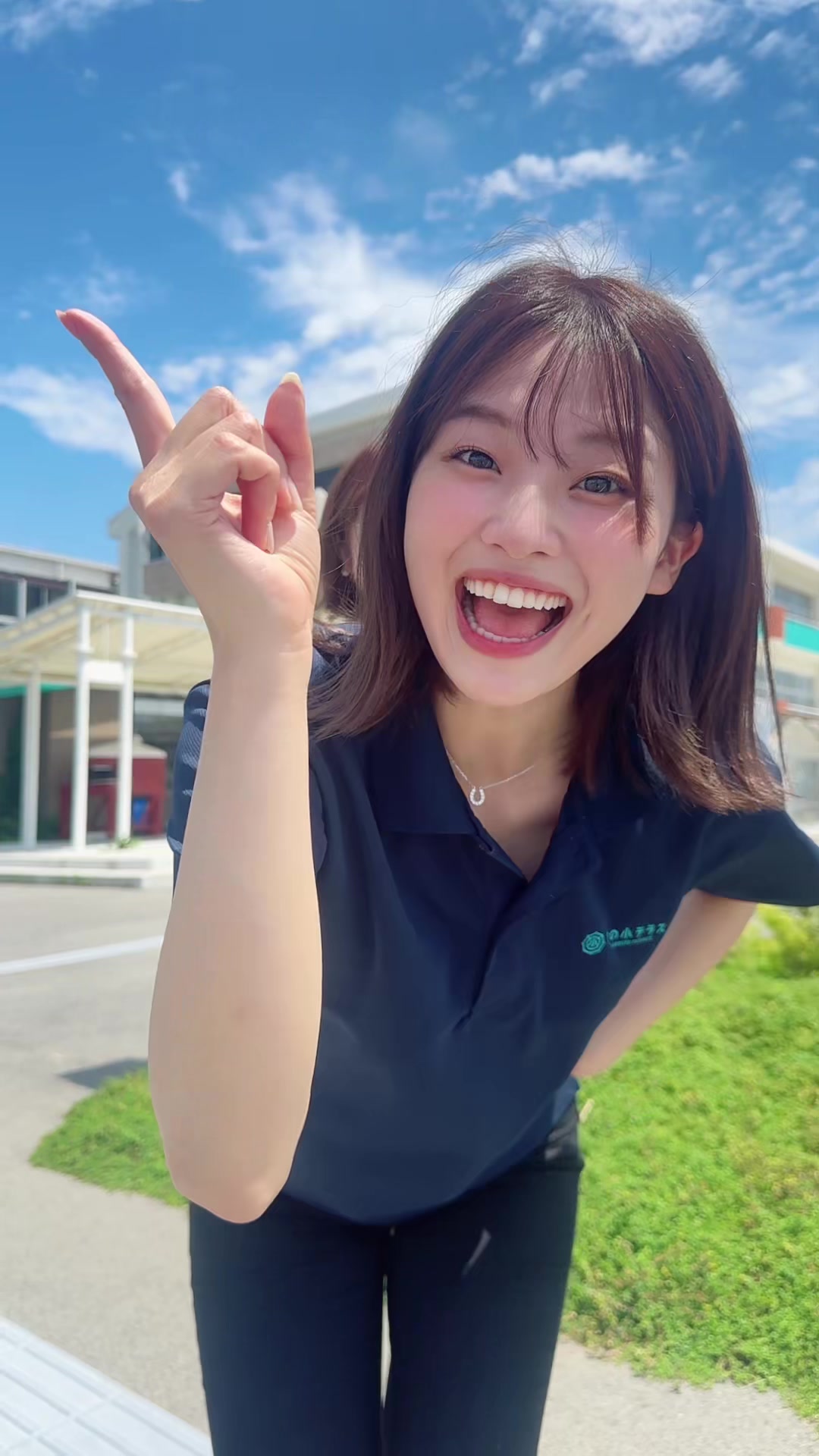 今日は撮影です！☺️#淡路島 #広報 #小学校 #カフェ #産直 | 広報担当 アカリたち (@sano_terrace)