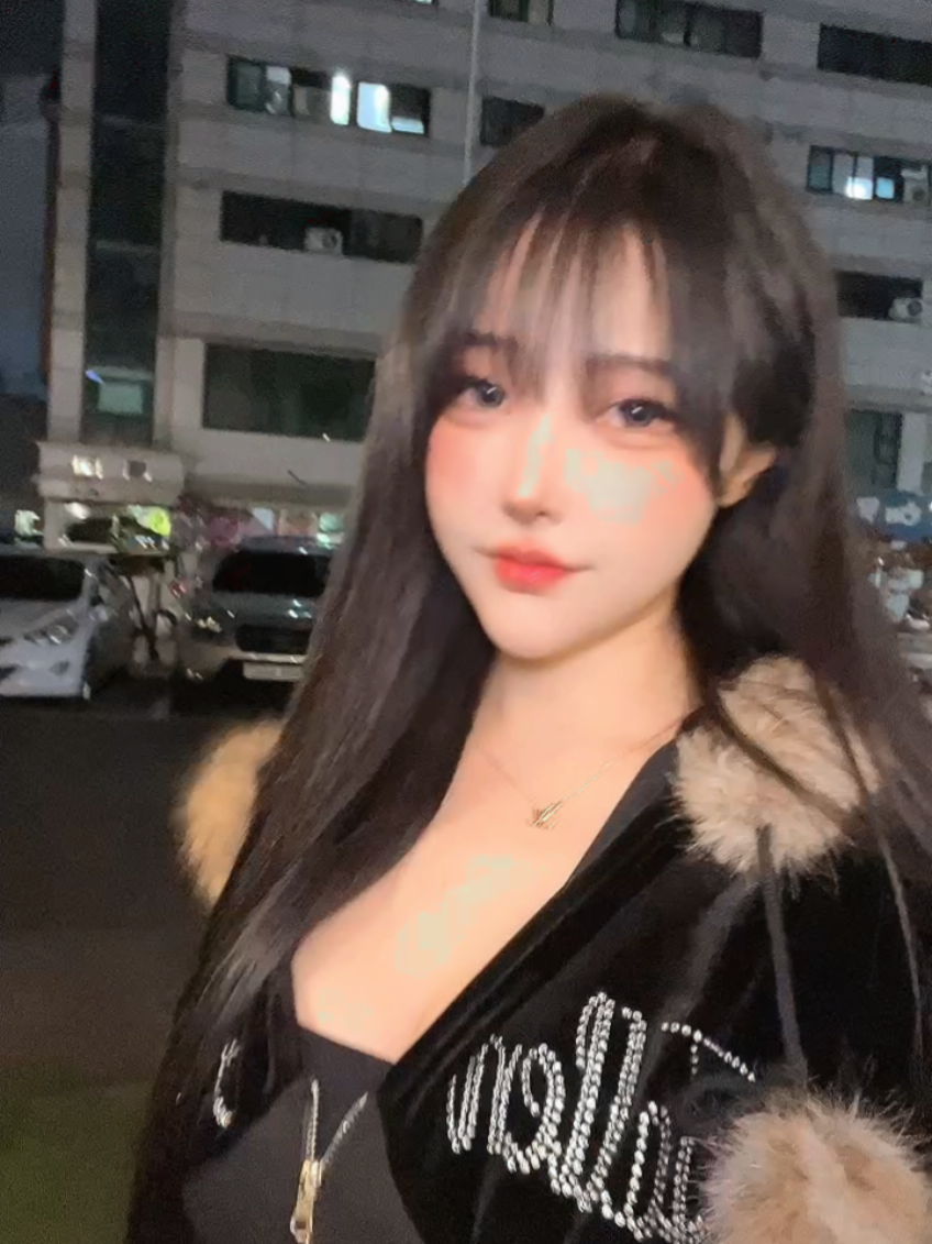 박라희𝑹𝒂𝒉𝒆𝒆🎇 (@rmrm1813) - Urlebird