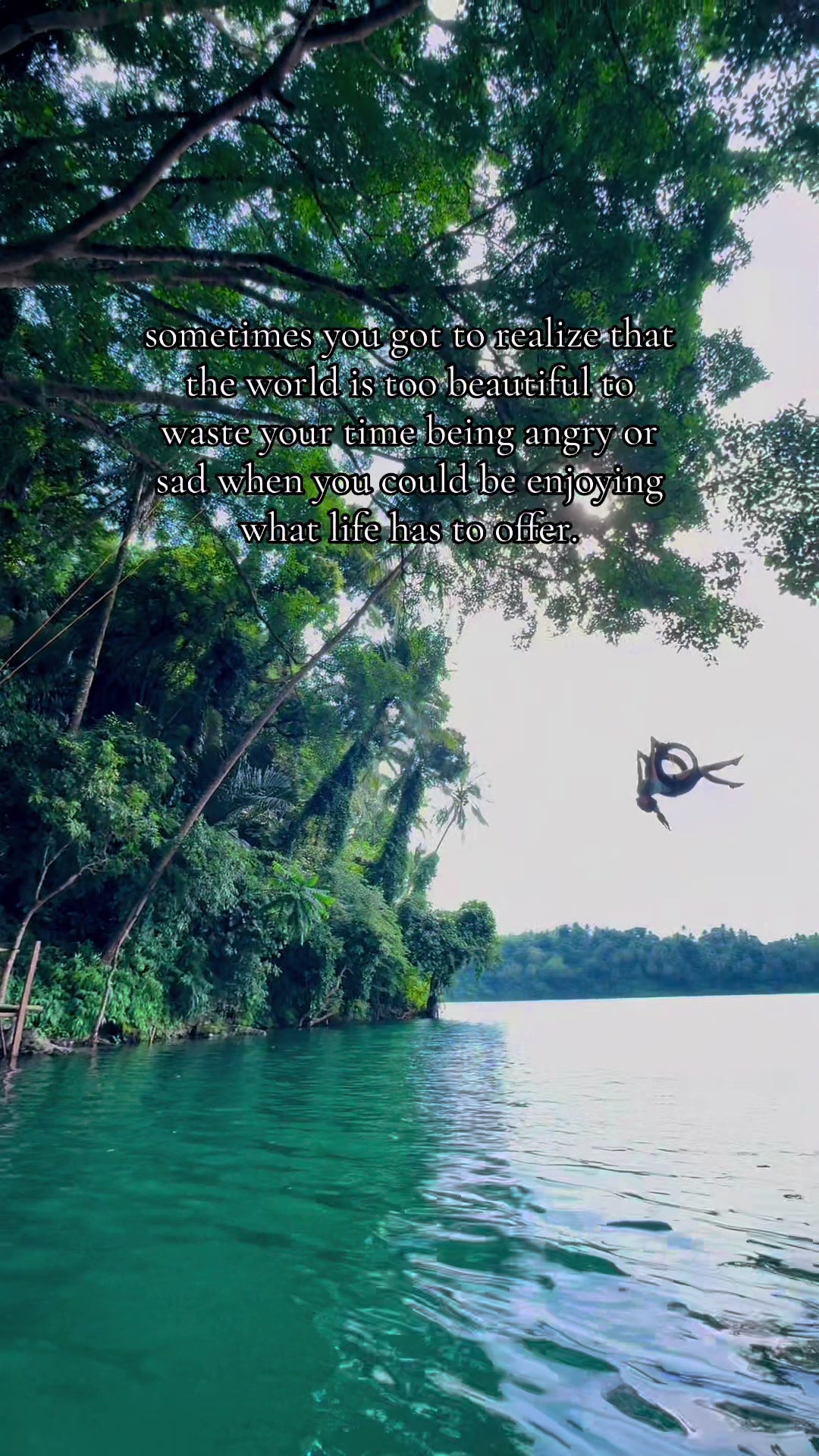 nicolelabarette (@nicole_labarette) - Urlebird