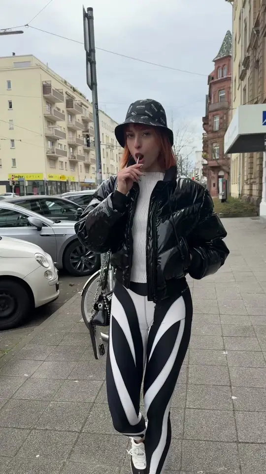 Haters would say zebra, but which zebra | Dolly Dyson (@dollydysonsonly)