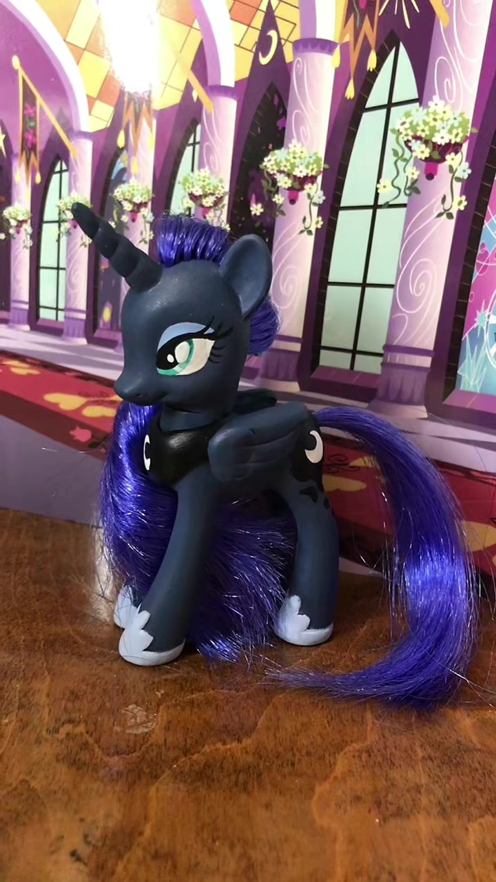 Custom Princess Luna Reveal! As a child | Hyeburt (@hyeburt)