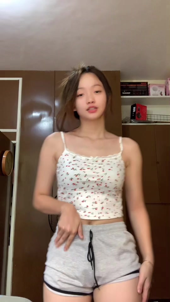 920.7K hearts, 10.7K | fiona.szee on IG (@fiona.szee)