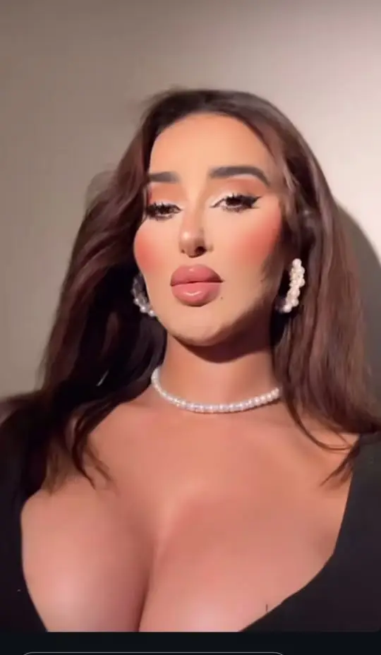 donia_somrani (@donia_somrani) - Urlebird