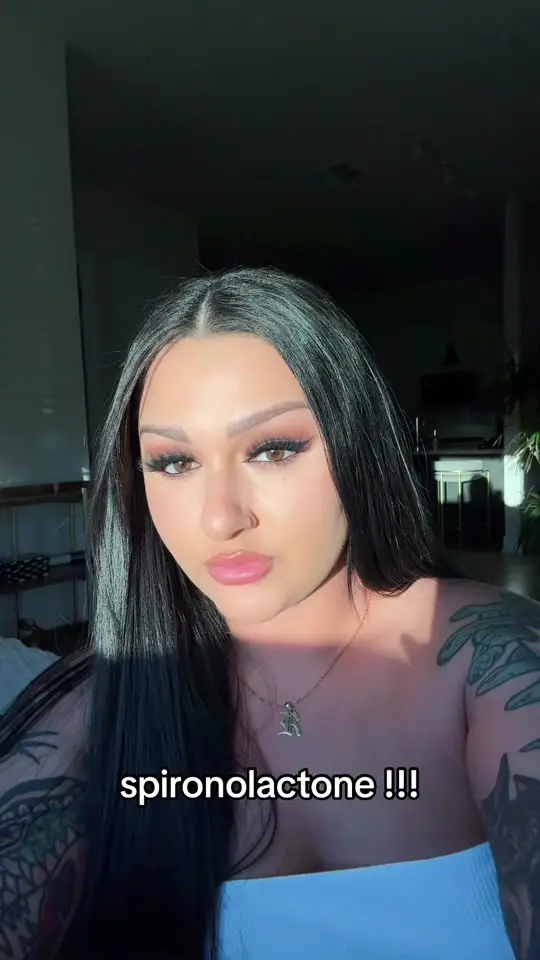 Roxanne Roselle 🌹 (@roxroselle) - Urlebird