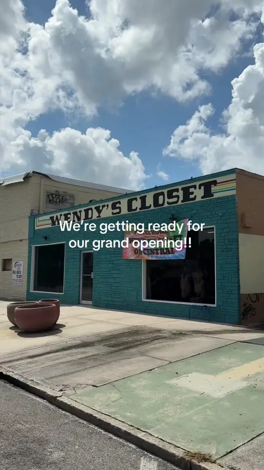 don’t care if i’m toxic 🤷🏻‍♀️#06 #asian | vee liette (@veeliette)