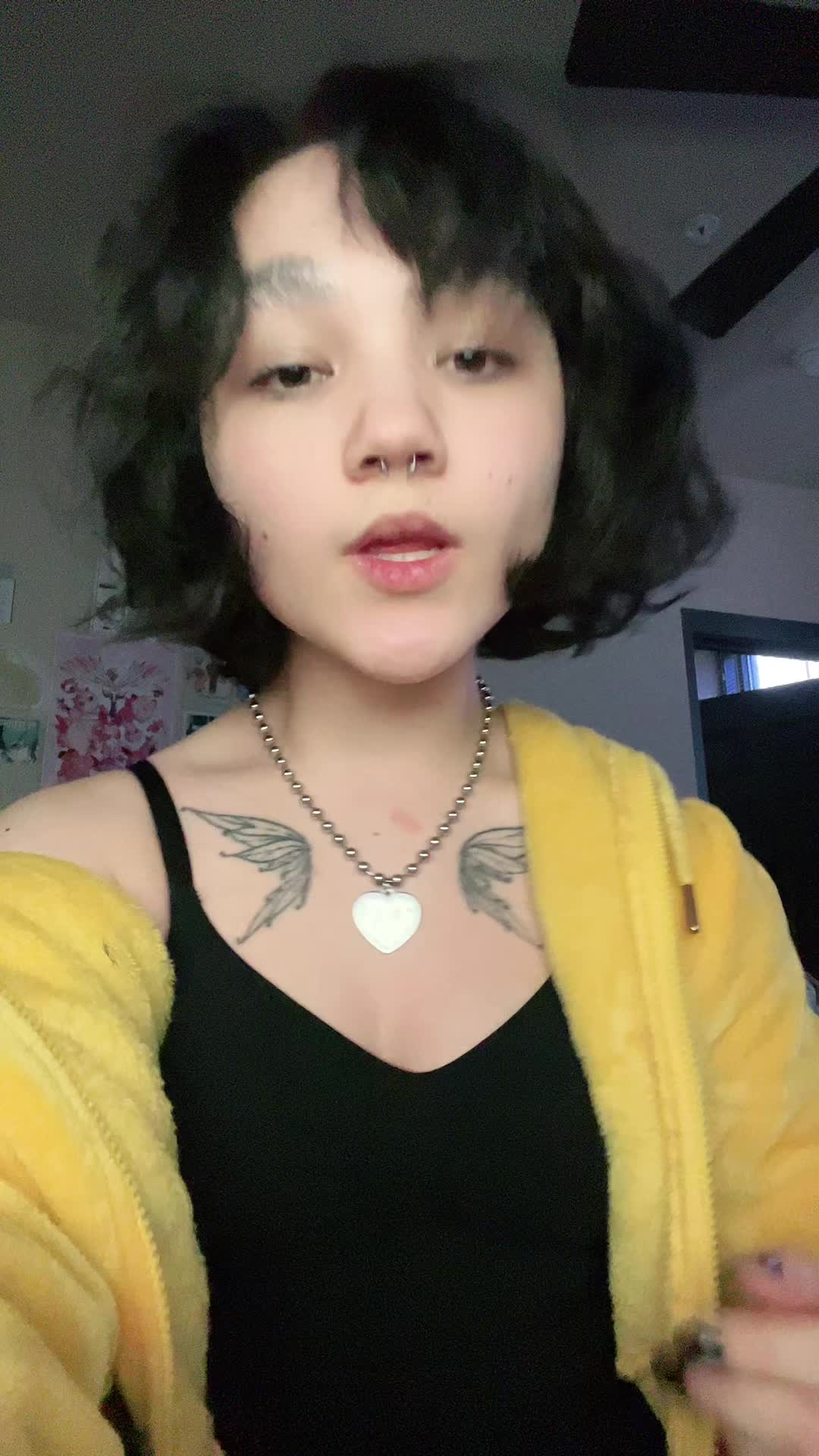 ᵍᵃˡˡʸ (@gallykittyrocks) - Urlebird